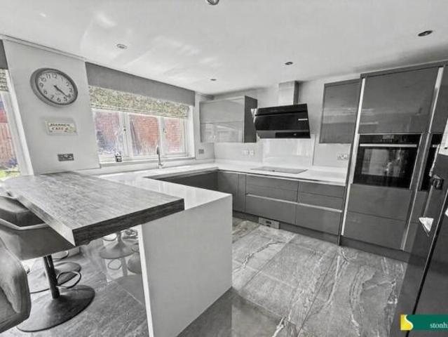 4 bedroom detached house for sale in Bancroft Close, Wootton, Northampton, NN4