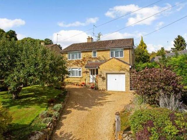 4 Bedroom Detached House For Sale In Banbury