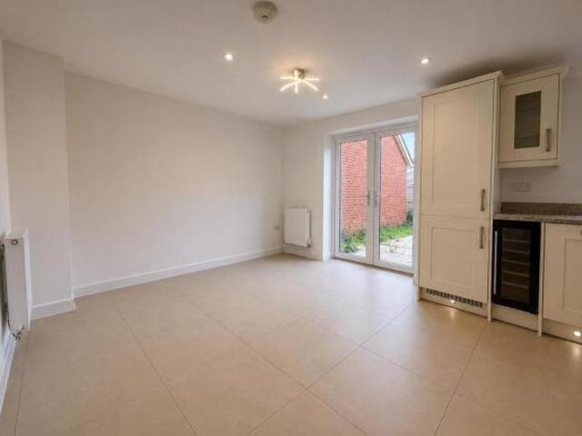 4 bedroom detached house for sale in Banbury Heath, Great Denham, Bedford, MK40