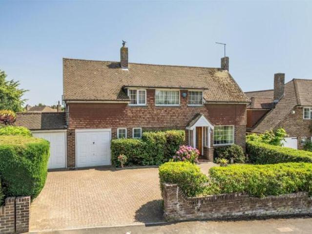 4 bedroom detached house for sale in Banky Meadow, Maidstone, ME16