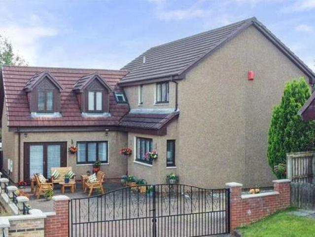 4 Bedroom Detached House For Sale In Bannockburn