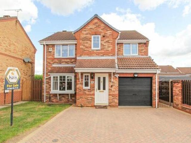 4 Bedroom Detached House For Sale In Barnby Dun, Doncaster