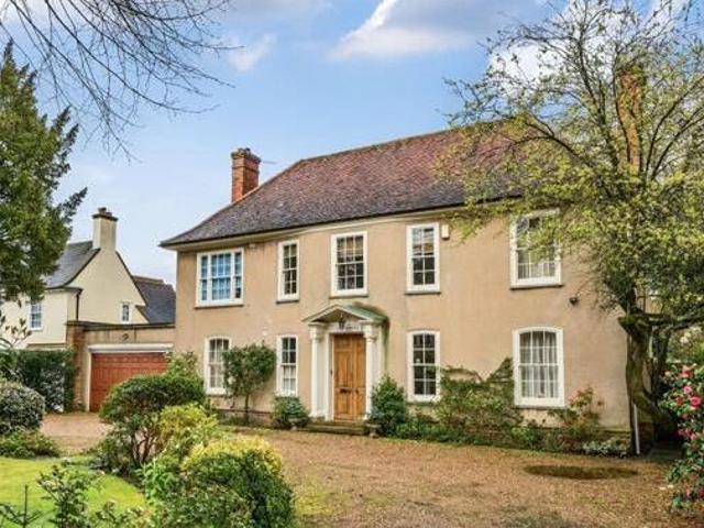 4 Bedroom Detached House For Sale In Barnet
