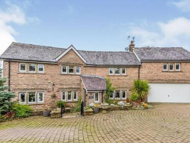 4 bedroom detached house for sale in Barnsfold Road Marple Stockport Cheshire SK6