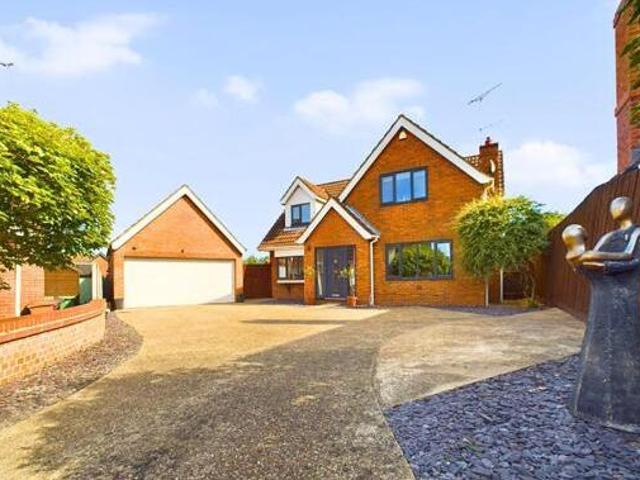 4 Bedroom Detached House For Sale In Barrow upon humber, North Lincolnshire