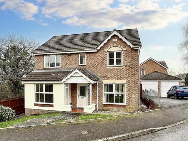 4 Bedroom Detached House For Sale In Barry