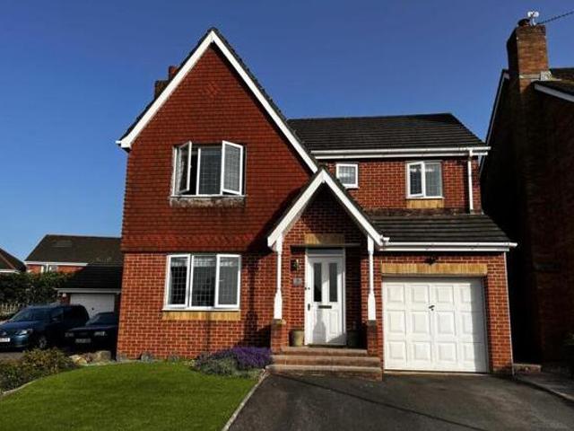4 Bedroom Detached House For Sale In Barry