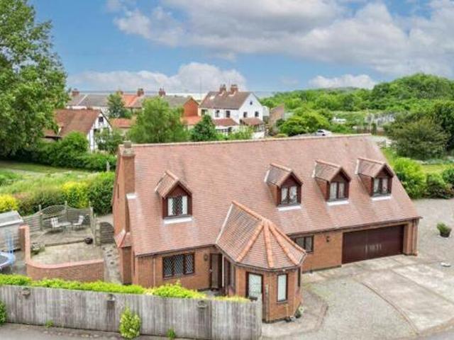 4 Bedroom Detached House For Sale In Barton upon humber
