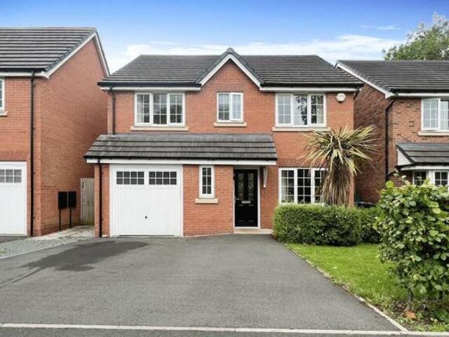 4 Bedroom Detached House For Sale In Barton