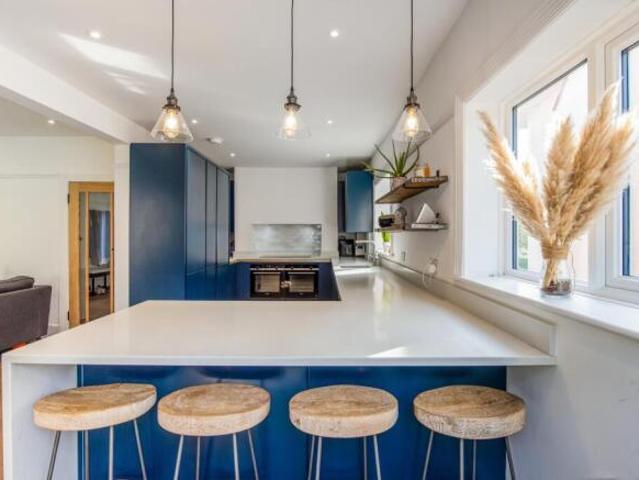 4 bedroom detached house for sale in Bassett, Southampton, SO16