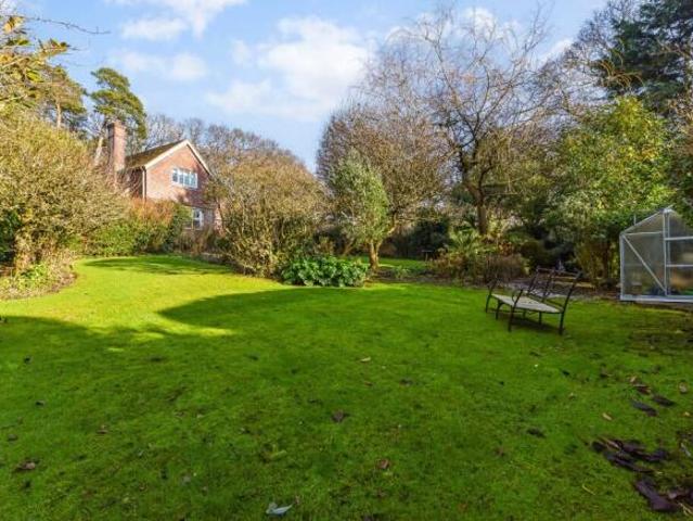 4 bedroom detached house for sale in Bassett, Southampton, SO16