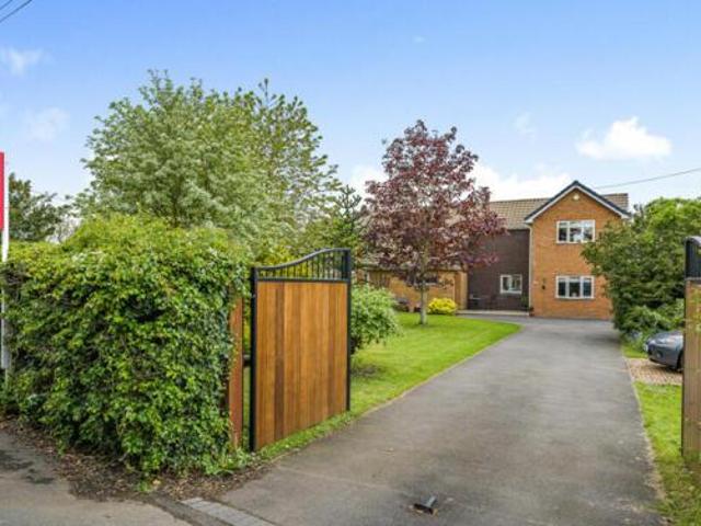 4 Bedroom Detached House For Sale In Bassingham, Lincoln