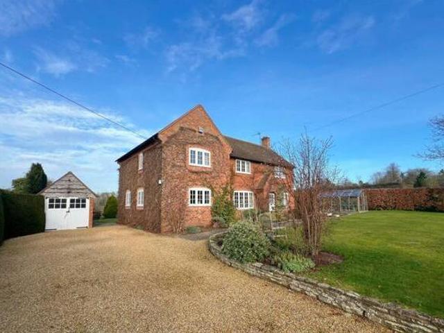 4 Bedroom Detached House For Sale In Bearley