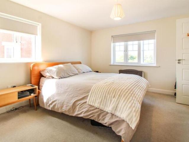 4 bedroom detached house for sale in Bede Walk, Great Denham, Bedford, MK40