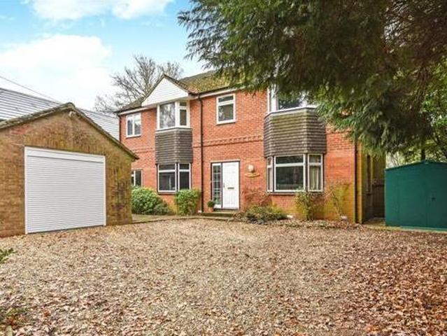 4 bedroom detached house for sale in Beech Hill Headley Down Bordon GU35