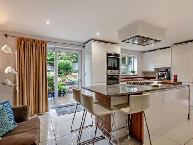 4 bedroom detached house for sale in Beech Hurst Close, Maidstone, ME15