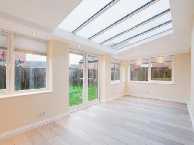 4 bedroom detached house for sale in Beech Way, Whinmoor, Leeds, LS14