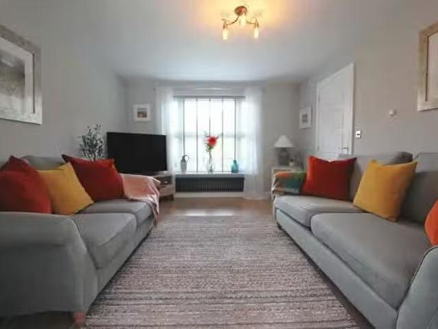 4 Bedroom Detached House For Sale In Beech Tree Avenue, Sholde.