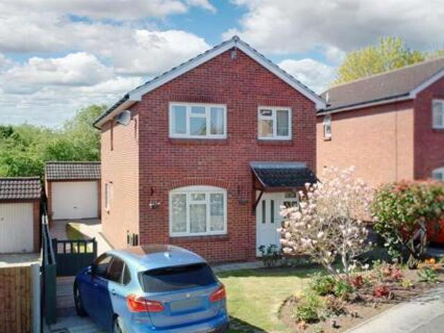 4 Bedroom Detached House For Sale In Beeston