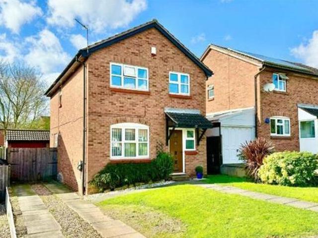 4 Bedroom Detached House For Sale In Beeston