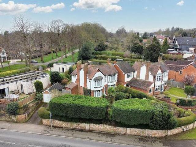4 Bedroom Detached House For Sale In Beeston