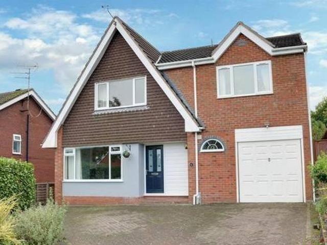 4 bedroom detached house for sale in Belgrave Avenue Alsager StokeOnTrent ST7