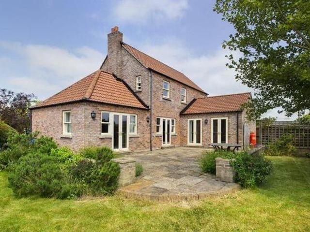 4 Bedroom Detached House For Sale In Beldings Close, Firsby