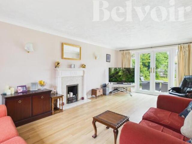 4 bedroom detached house for sale in Belvedere Gardens, Chineham, Basingstoke, RG24