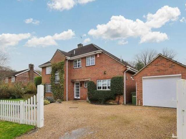 4 Bedroom Detached House For Sale In Bentley, Farnham