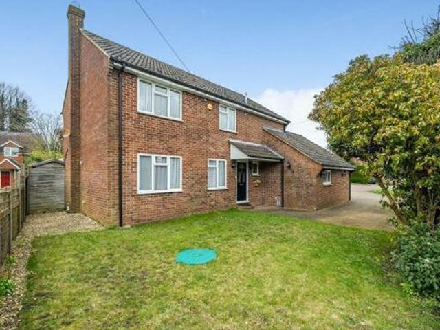 4 Bedroom Detached House For Sale In Berkshire