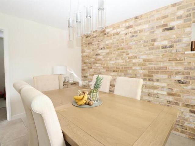 4 bedroom detached house for sale in Bernay Gardens, Bolbeck Park, Milton Keynes, MK15