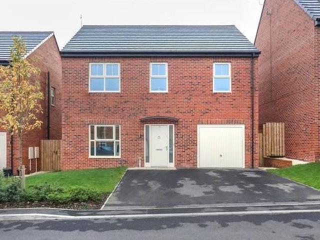 4 bedroom detached house for sale in Berrisford Avenue Eckington Sheffield S21 4LJ S21