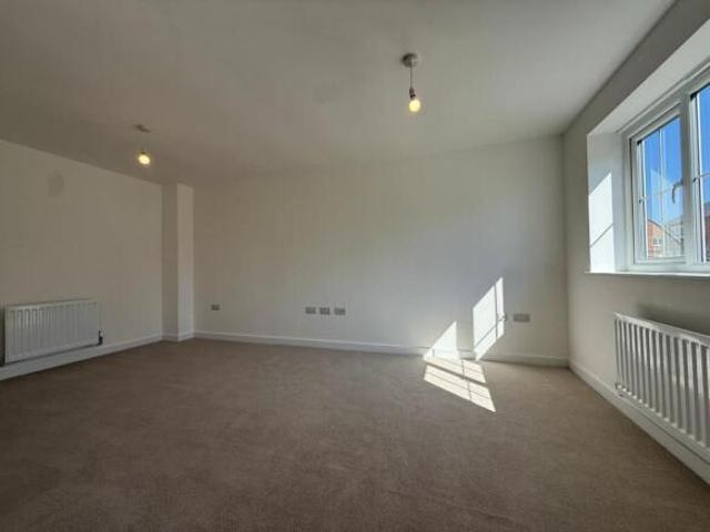 4 bedroom detached house for sale in Berrywood Road, Northampton, NN5
