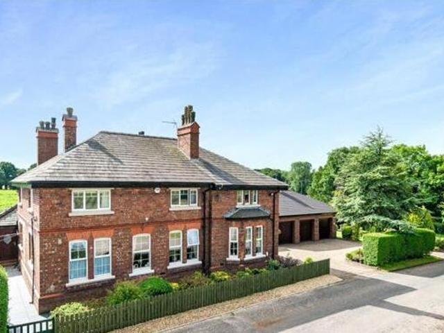 4 Bedroom Detached House For Sale In Bickerstaffe, West Lancashire