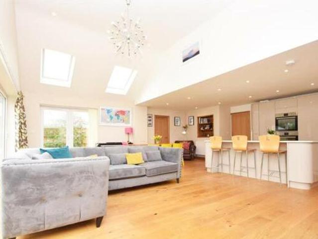 4 Bedroom Detached House For Sale In Bicton
