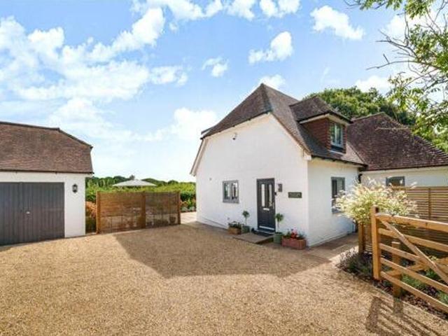 4 Bedroom Detached House For Sale In Billingshurst