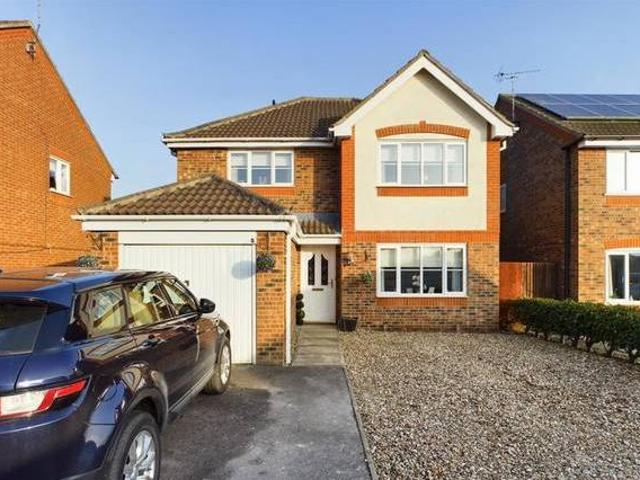 4 bedroom detached house for sale in Bilsdale Crescent Bridlington YO16