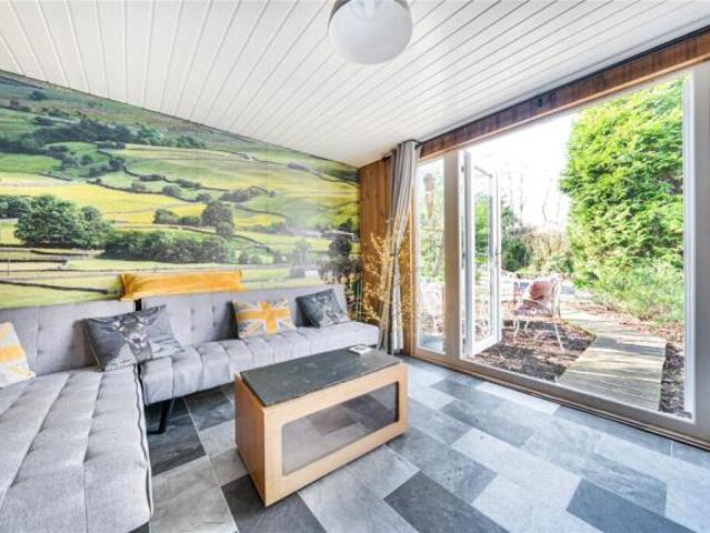 4 bedroom detached house for sale in Bilton Lane, Harrogate, HG1