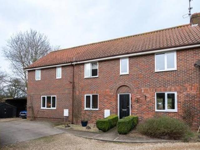 4 bedroom detached house for sale in Bingham Court Long Sutton PE12 PE12