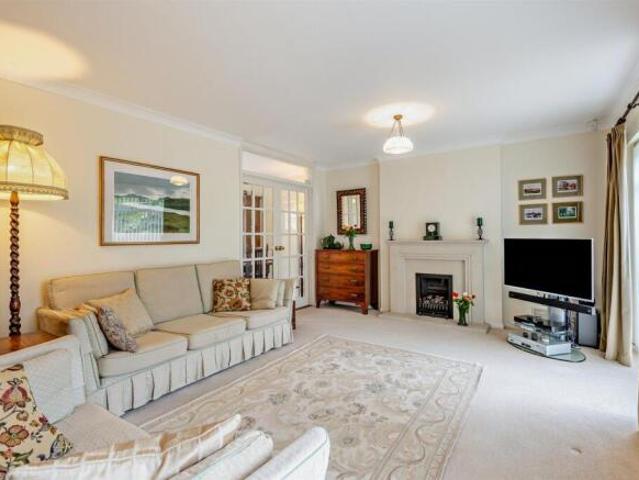 4 bedroom detached house for sale in Birling Avenue, Bearsted, Maidstone, ME14