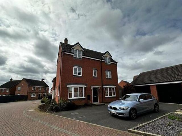 4 Bedroom Detached House For Sale In Birstall