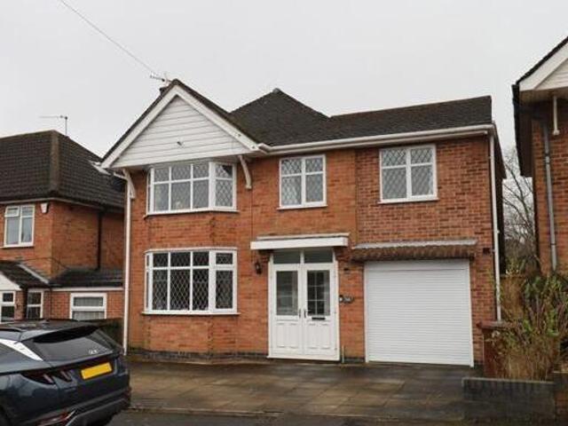 4 Bedroom Detached House For Sale In Birstall, Leicester