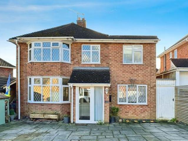 4 Bedroom Detached House For Sale In Birstall, Leicester