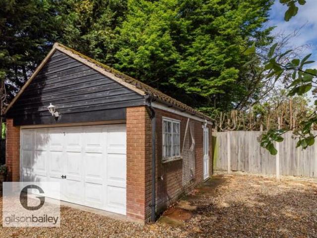 4 bedroom detached house for sale in Blue Boar Lane, Sprowston, NR7