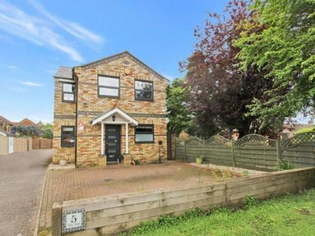 4 Bedroom Detached House For Sale In Blunham, Bedford