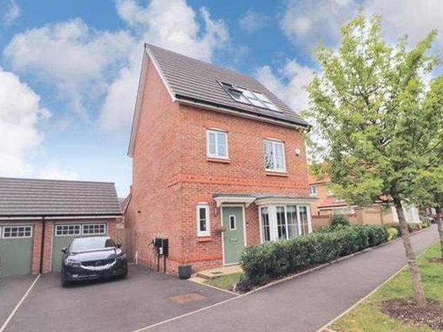 4 bedroom detached house for sale in Blyth Avenue Eccles Manchester M30