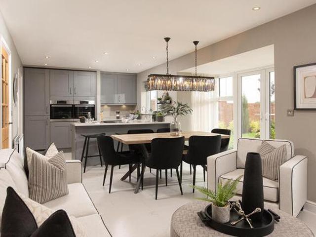 4 Bedroom Detached House For Sale In Blackburn, Lancashire