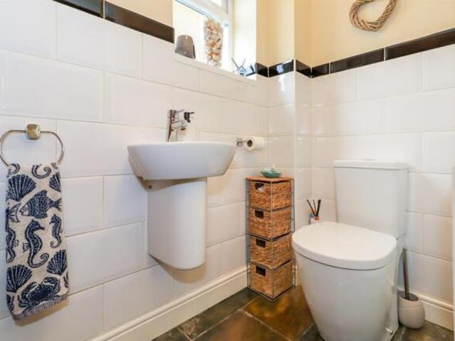4 bedroom detached house for sale in Blackhalve Lane, Wednesfield, Wolverhampton, WV11