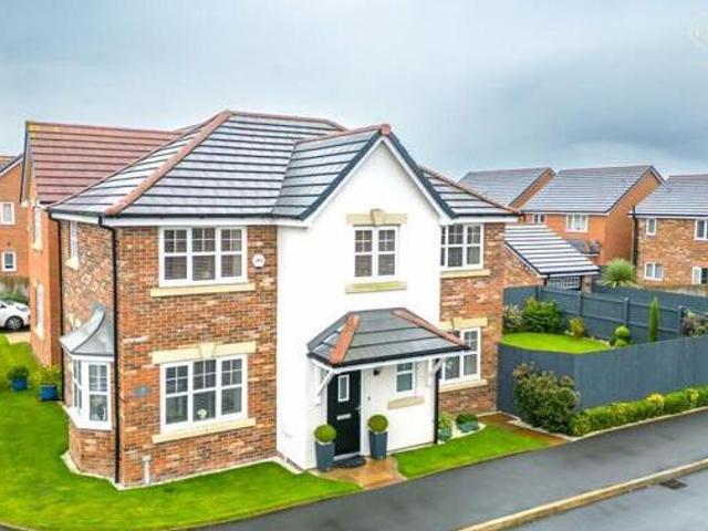 4 Bedroom Detached House For Sale In Blackrod, Bolton