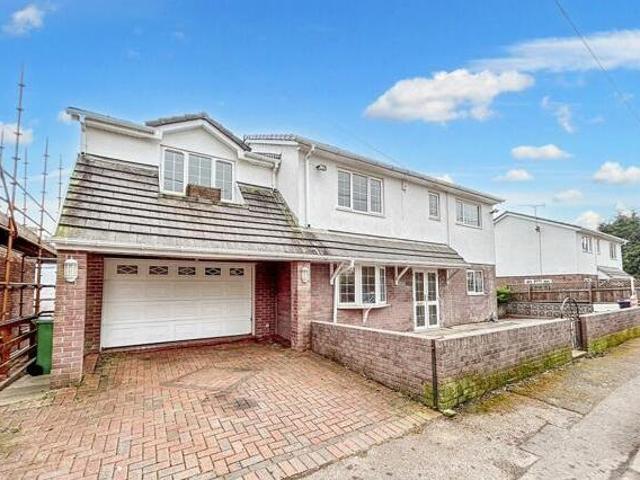 4 Bedroom Detached House For Sale In Blaenavon